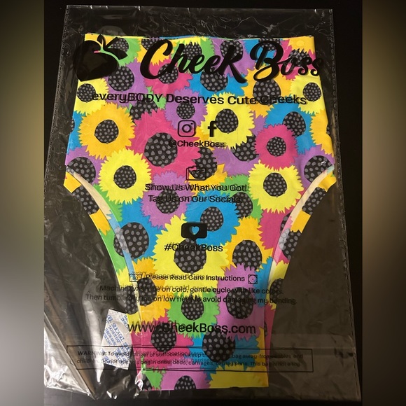 Cheek Boss Intimates And Sleepwear Nwt Cheek Boss Large No Show Cheeky Panty In Neon